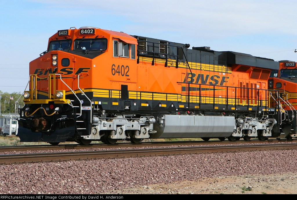 BNSF 6402